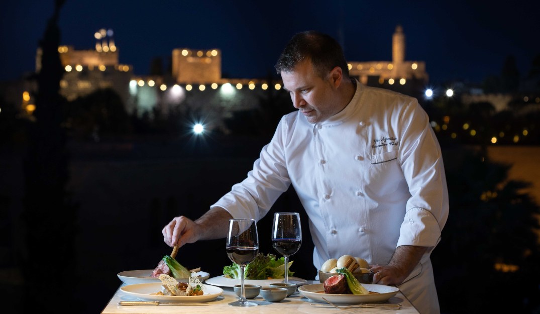 Veranda-Restaurant im David Citadel Hotel - iTravelJerusalem